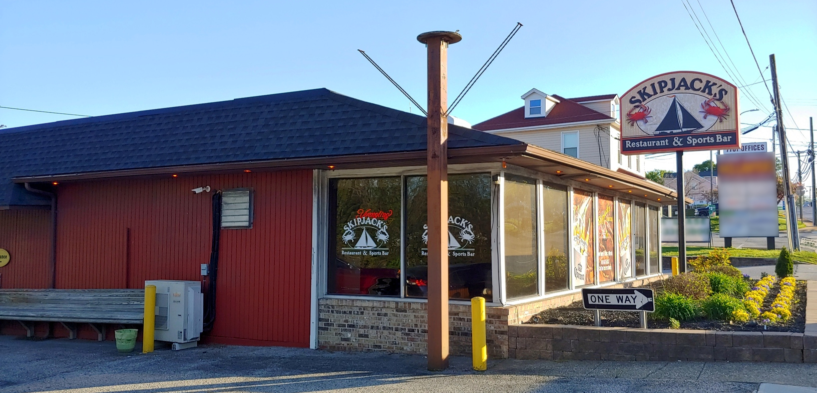 Skipjack’s Crab House – Jim's Dining Guides