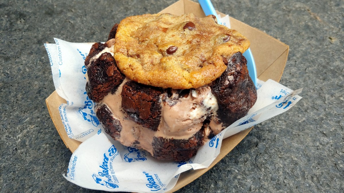 The Baked Bear – Jim's Dining Guides