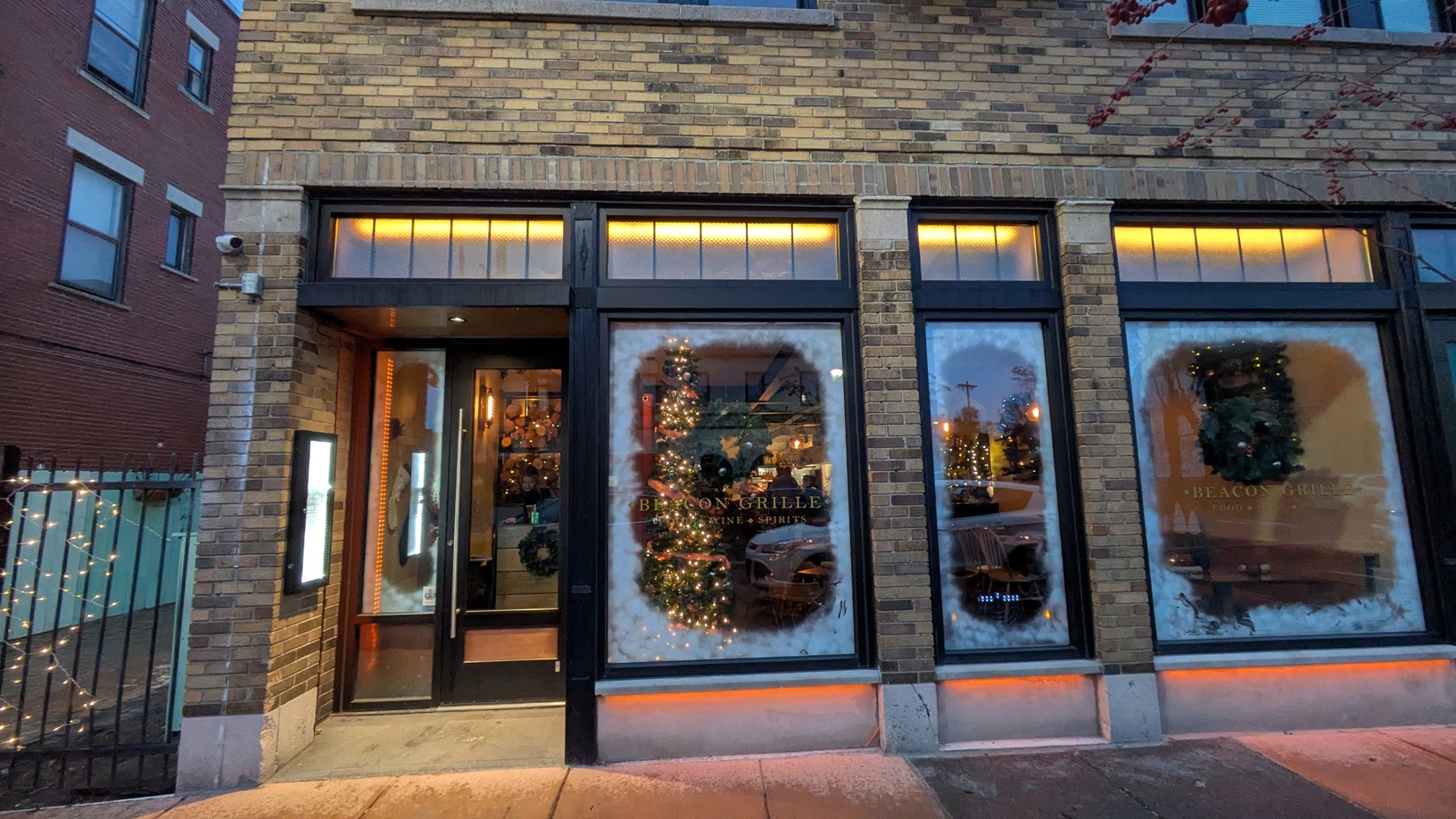 Beacon Grille – Jim's Dining Guides